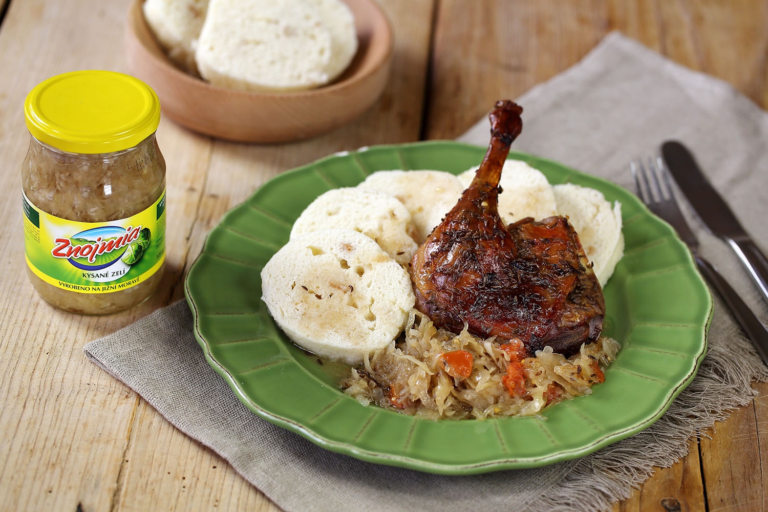Recept: Kachna pečená na zelí